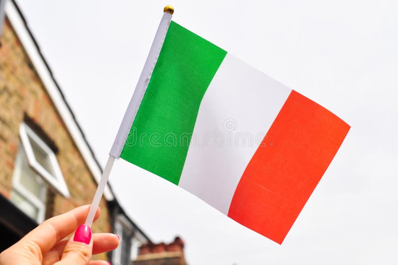 Gros Plan Du Drapeau National Italien Vert Blanc Et Rouge Image stock ...