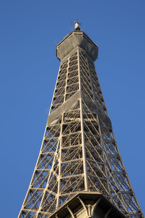 Gros Plan Sur La Structure De La Tour Eiffel Photo stock - Image du ...