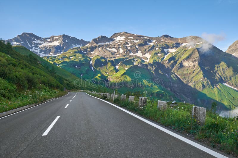 Grossglockner - Alta Strada Alpina Immagine Stock - Immagine di europa ...