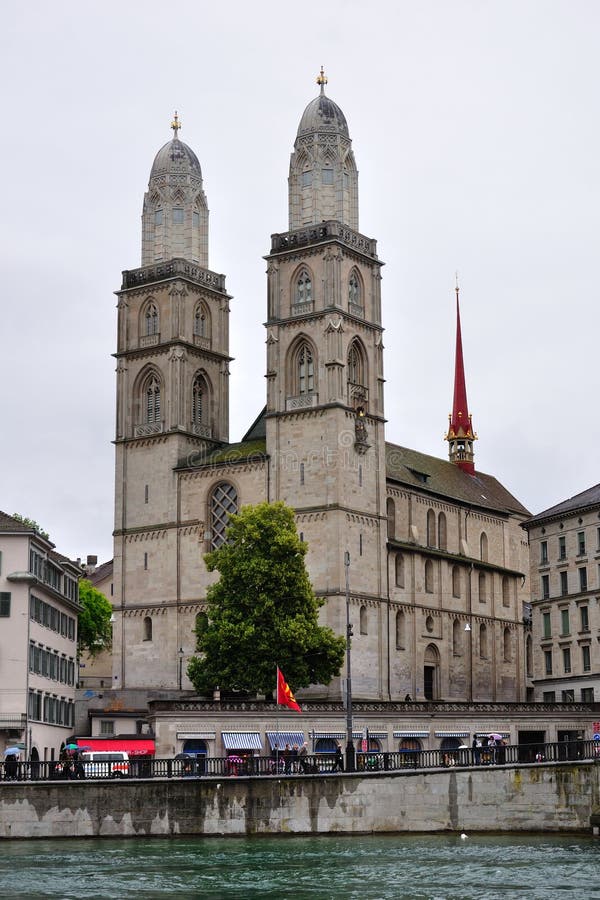 Grossmunster Kirche Von Zürich, Die Schweiz Stockfoto - Bild von ... Grossmunster Kirche Von Zürich, Die Schweiz Stockfoto - Bild von ...