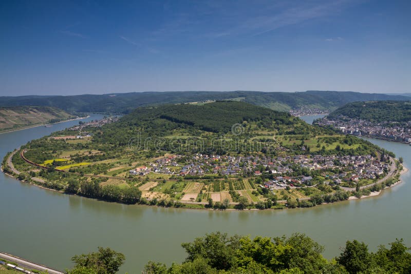 Grote Boog Van De Rijn-rivier Stock Foto - Image of boog, groot: 55481984