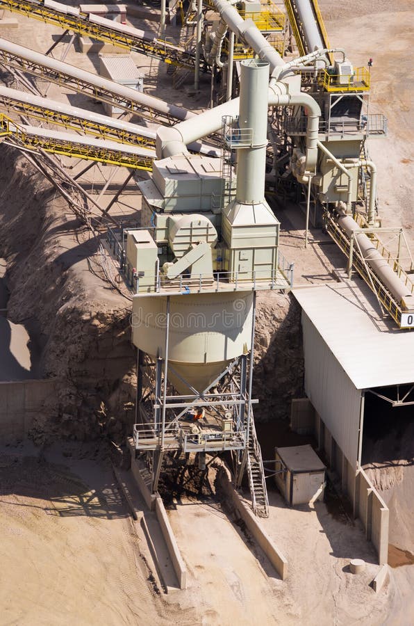 Grote crusher stock foto. Image of grint, machine, extractie - 25769888