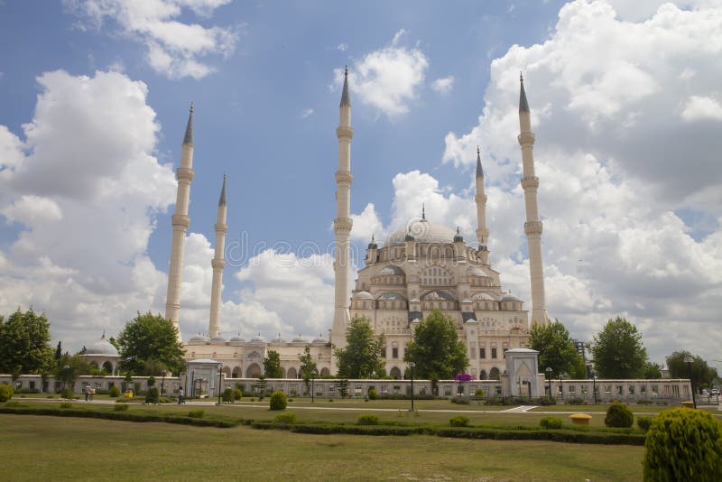 Grote Moskee, Adana, Turkije Stock Foto - Image of groot, reis: 60426796