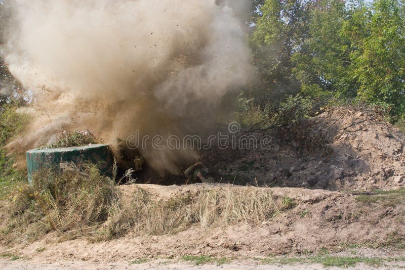 Explosie stock foto. Image of oorlog, dynamiet, acties - 103560754