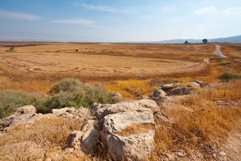 Grote Steen stock afbeelding. Image of heuvel, openlucht - 27900435