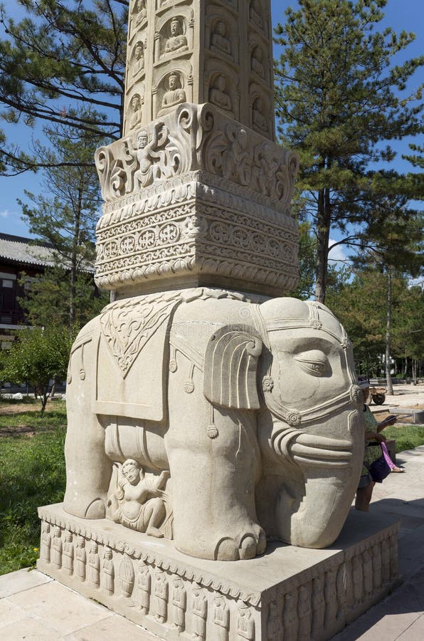 Grottes de Datong Yungang image stock éditorial. Image du intérieur ...