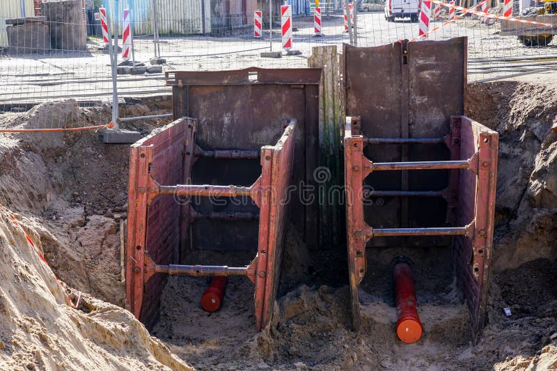 Groundworks in the City with the Using of Sliding Trench Equipment To ...