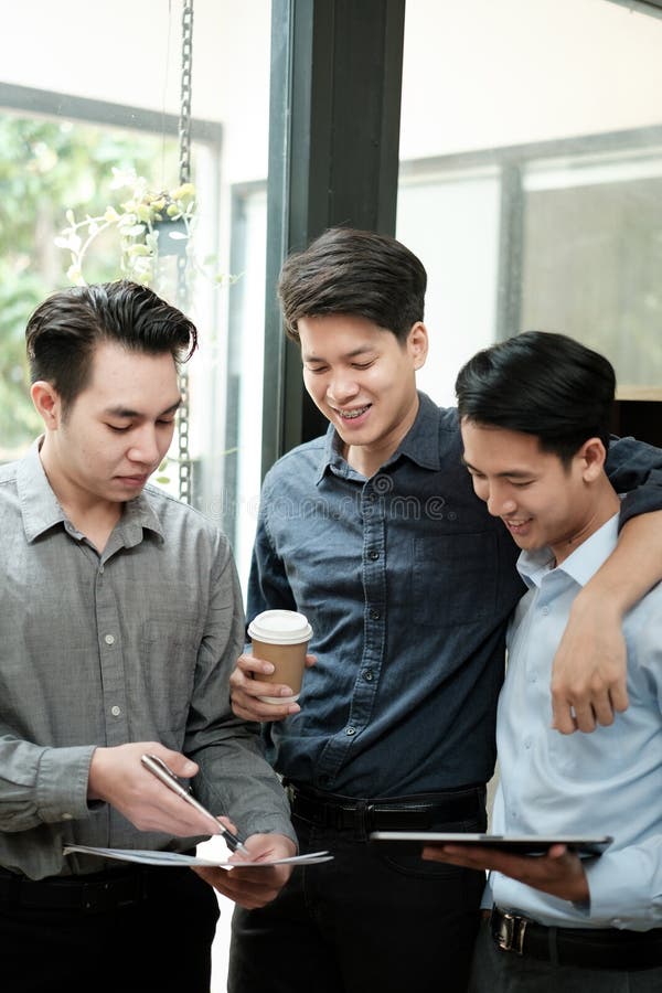 Group of Business Man Discussion and Brainstorming, Bookkeeping Audit ...