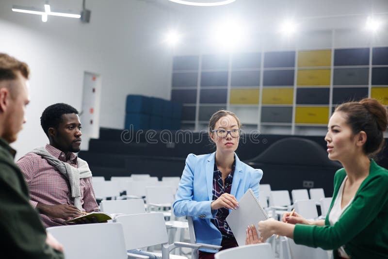 Group dsicussion stock photo. Image of groupmate, conference - 89040664