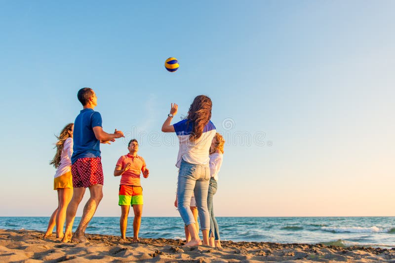 Group of Friends Enjoy on the Beach Stock Image - Image of adolescentes ...