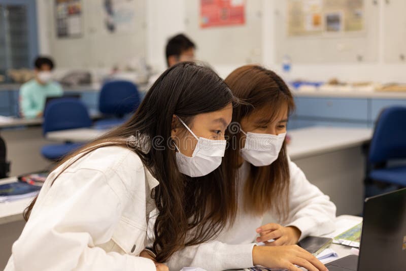 15 11 2021 Group of Happy Young Boys and Girls with Face Mask Work ...