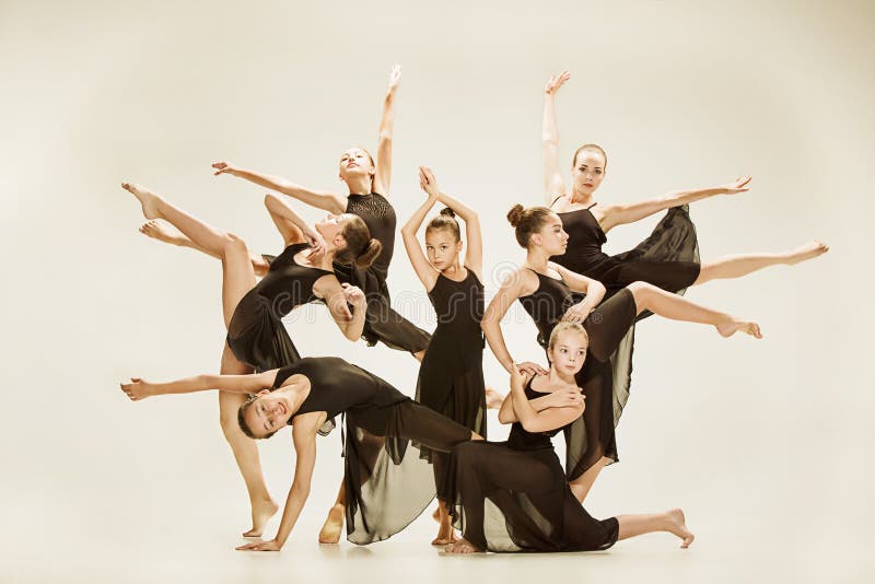 1,073 Group Modern Ballet Dancers Photos - Free & Royalty-Free Stock ...