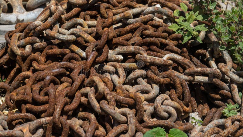 Group of Old Rusty Chain Link Stock Photo - Image of string, link ...