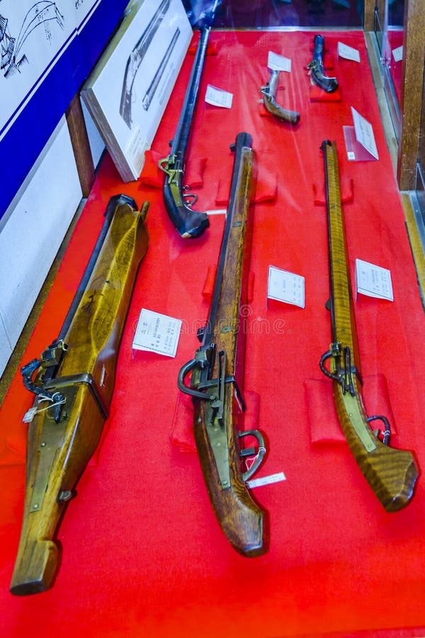 Group of Old Shotguns Display Editorial Image - Image of shot, west ...