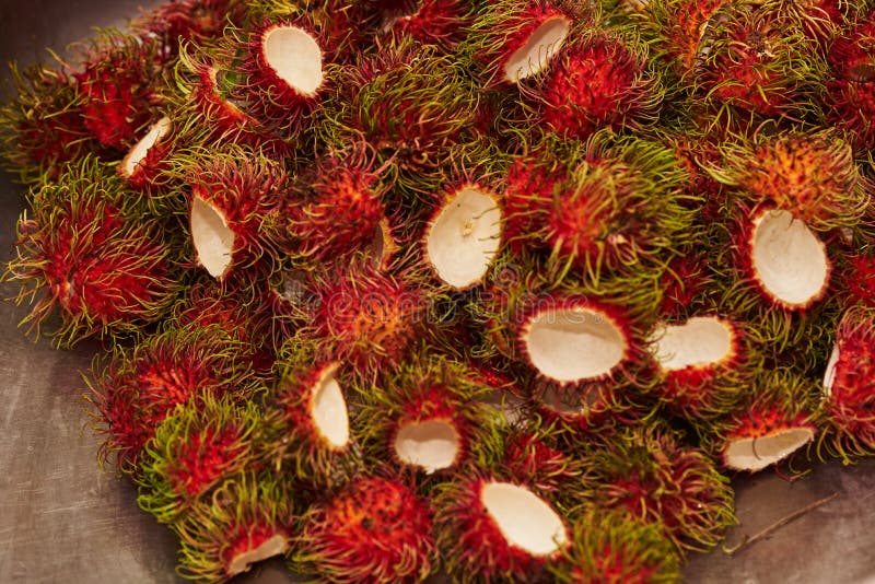 Peel Rambutan with Tear Incomplete Natural Leaves Stock Image - Image ...