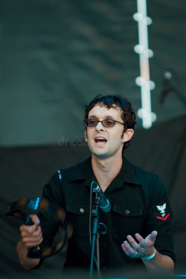 Group editorial photo. Image of singer, cool, simons - 16260726