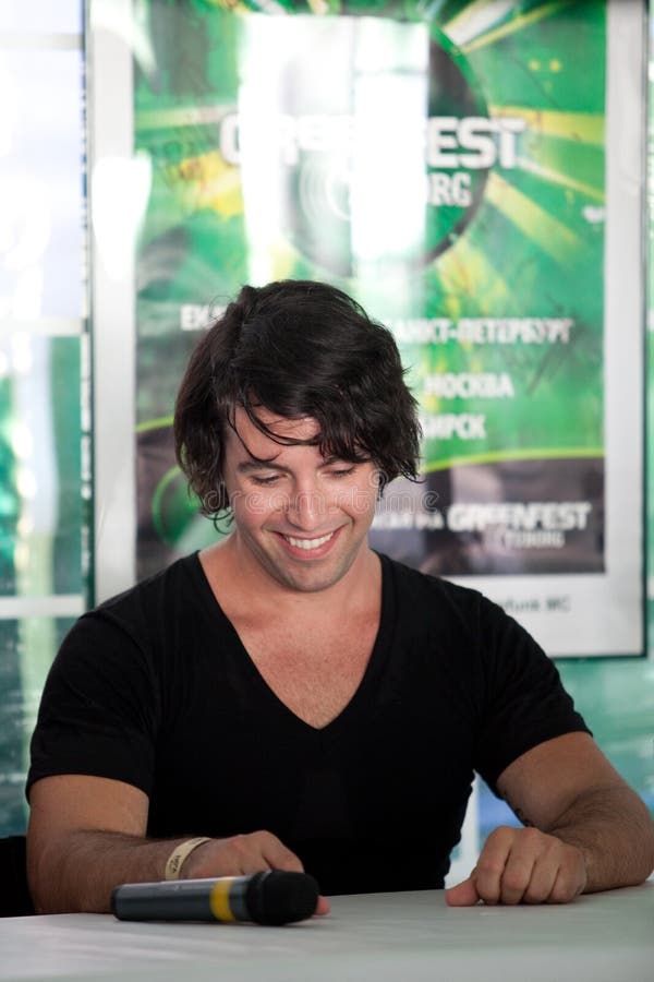 Group editorial photo. Image of singer, cool, simons - 16260726