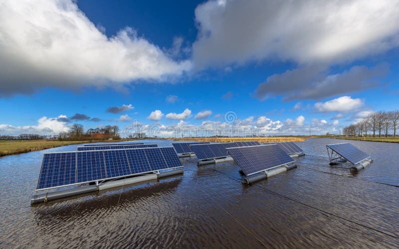 Group of Solar Panels Floating on Water Stock Image - Image of light ...