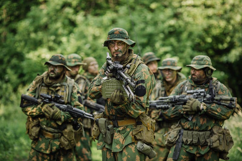 Group of Soldiers Special Forces during the Raid in the Forest Stock ...