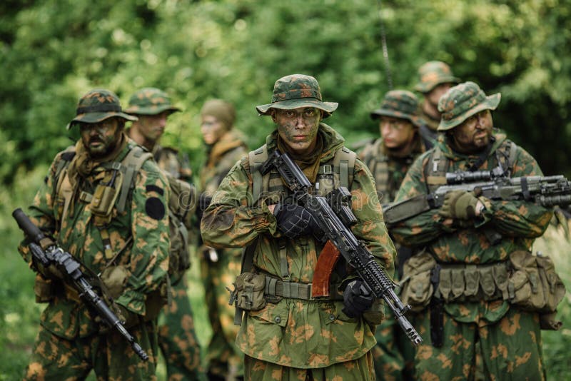 Group of Soldiers Special Forces during the Raid in the Forest Stock ...