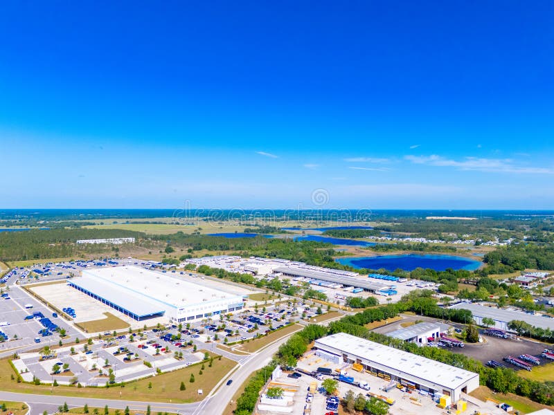 Groveland Florida Amazon Distribution Center 2025 Editorial Photography ...