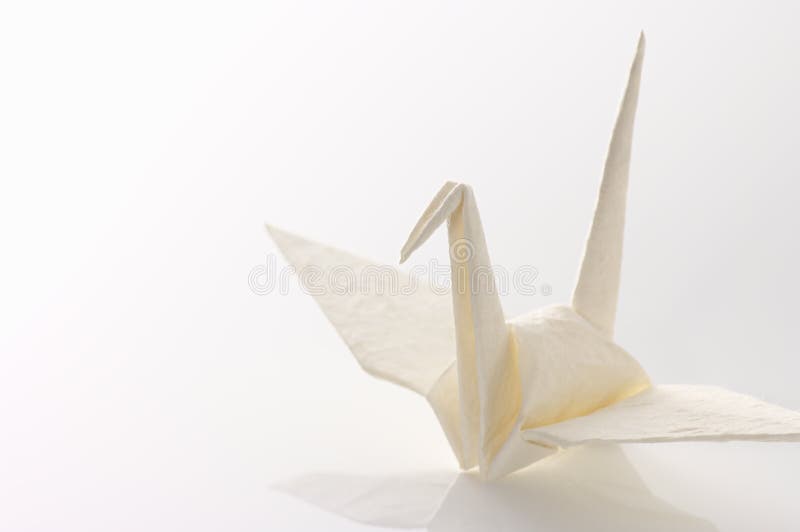 Gru bianca di origami immagine stock. Immagine di origami - 22514655