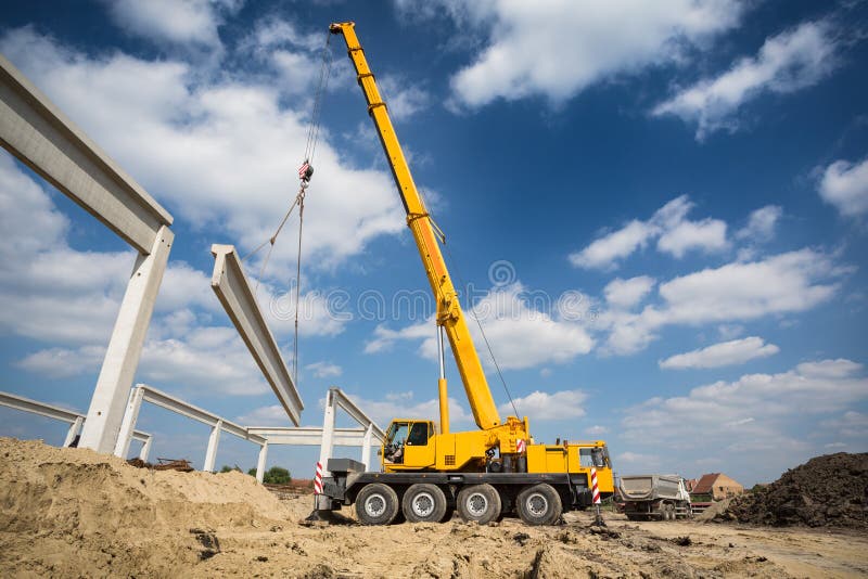 Gru mobile fotografia stock. Immagine di cielo, carico - 54880910