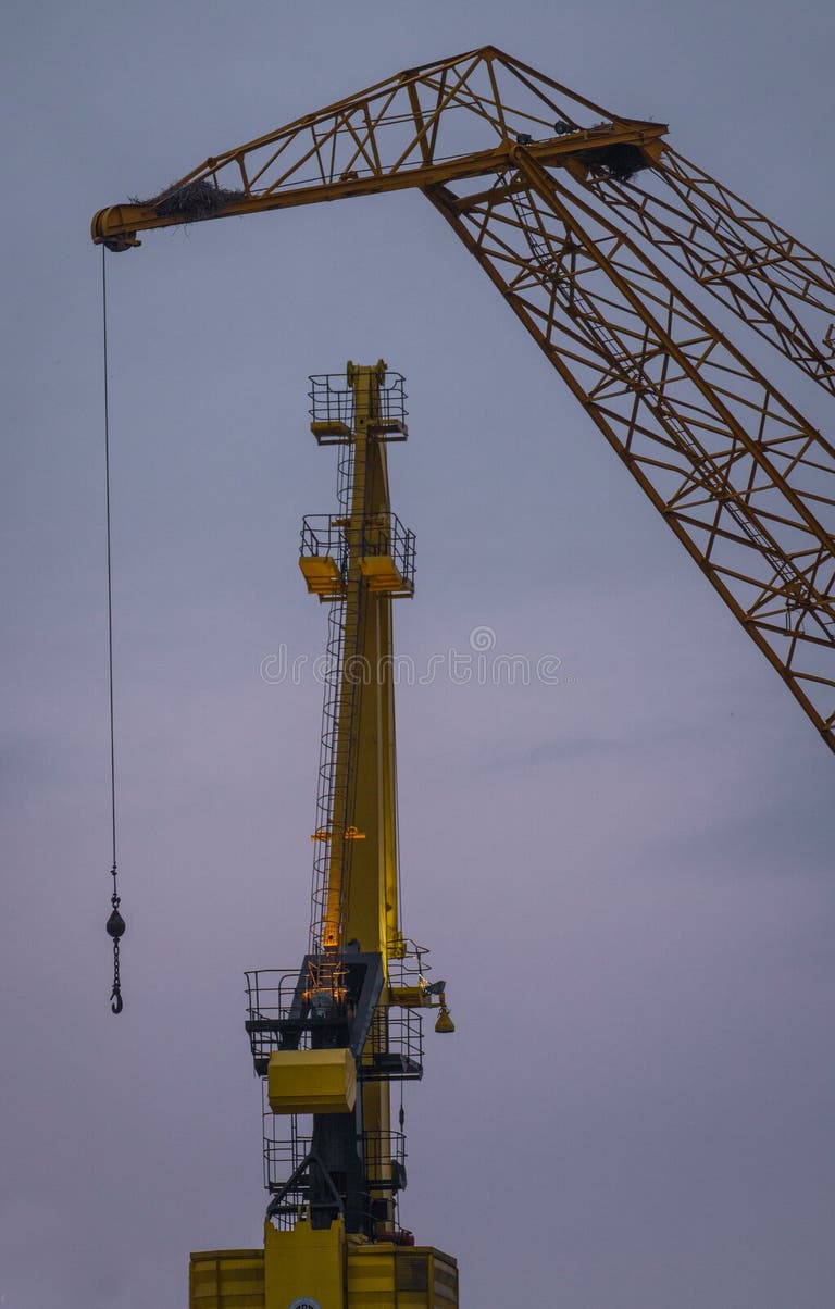 201 Grua Ingles Stock Photos - Free & Royalty-Free Stock Photos from ...