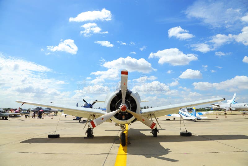 Grumman Bearcat F8F. American Single Engine Fighter. the Last Piston ...