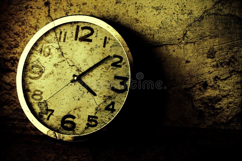 Old Clock Grunge Background Time Stopped Stock Photos - Free & Royalty ...
