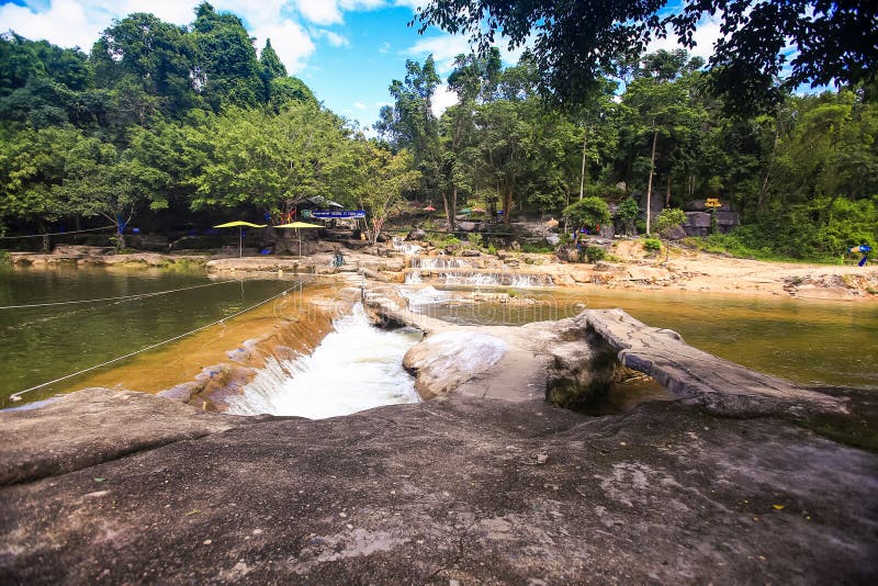 Grupo De Charcas De Las Cascadas En Parque Tropical Fotografía ...