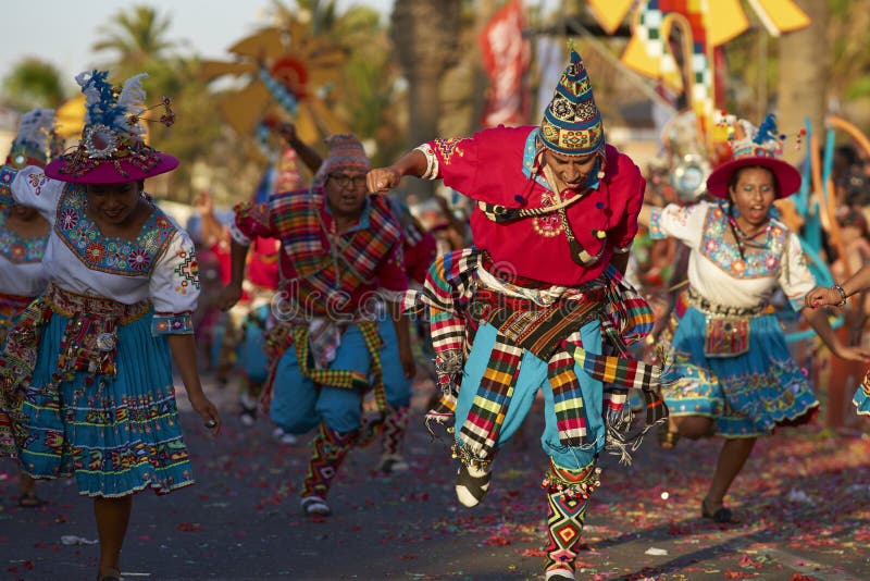 Grupo De La Danza De Tinku - Arica, Chile Imagen de archivo editorial ...