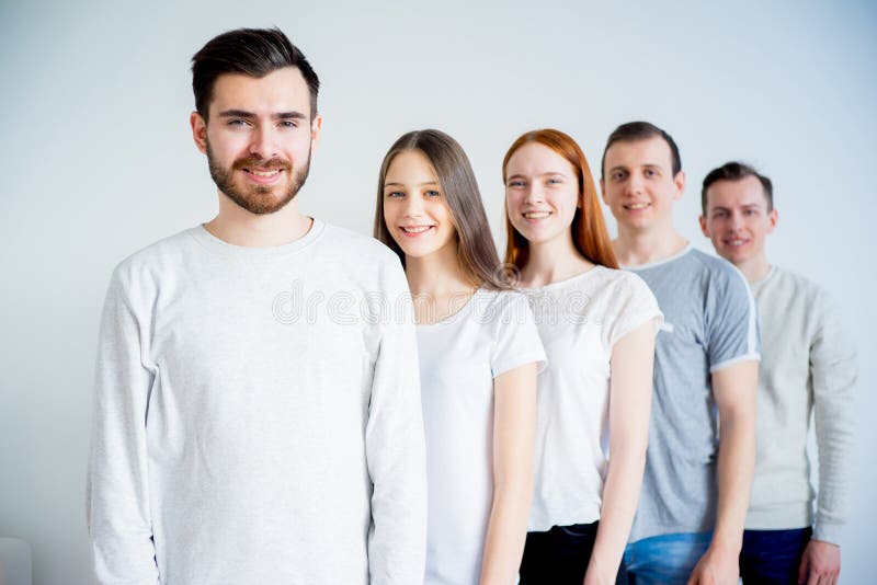 Grupo de personas imagen de archivo. Imagen de unidad - 92233465