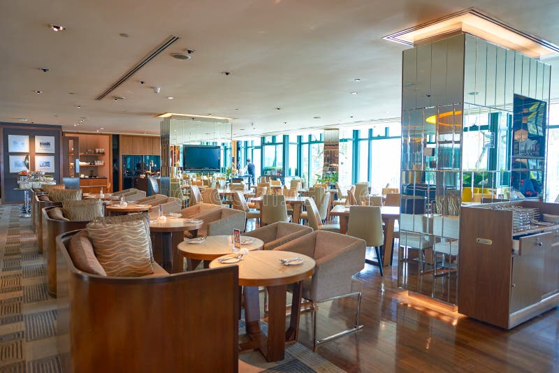 GTower foto editorial. Imagen de pasillo, editorial, sitio - 99033196