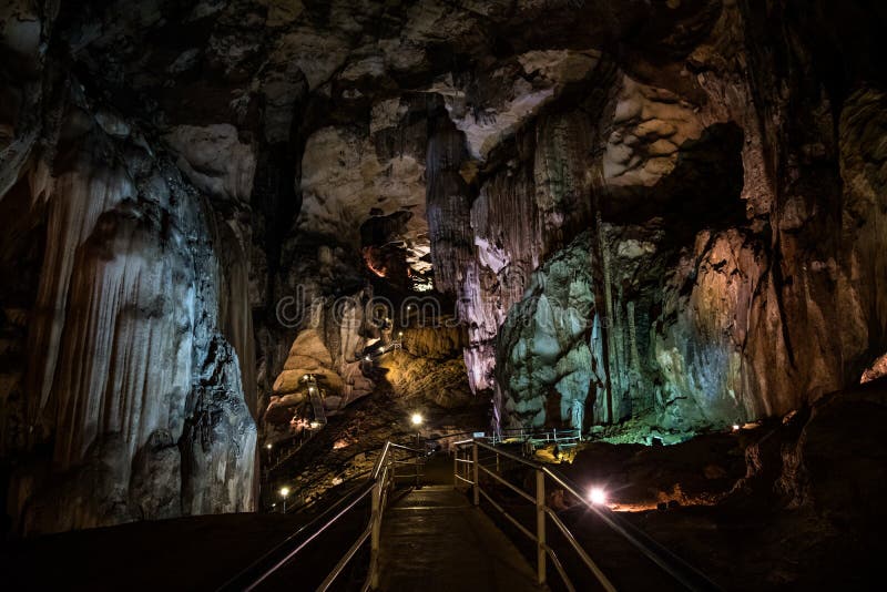 Gua Tempurung Caves, Ipoh, Malaysia Stock Image - Image of attraction ...