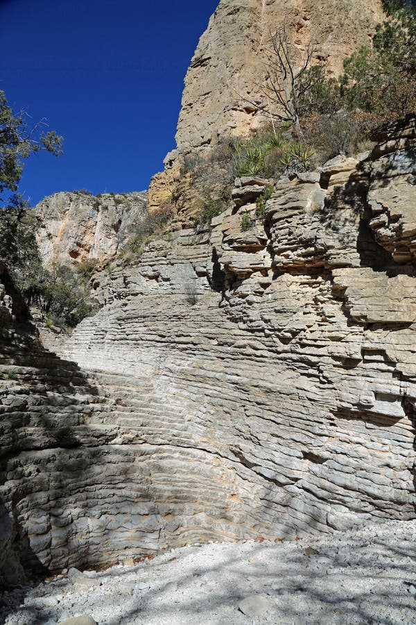 Layered Cliff Vertical - Devil S Hall Stock Image - Image of devils ...