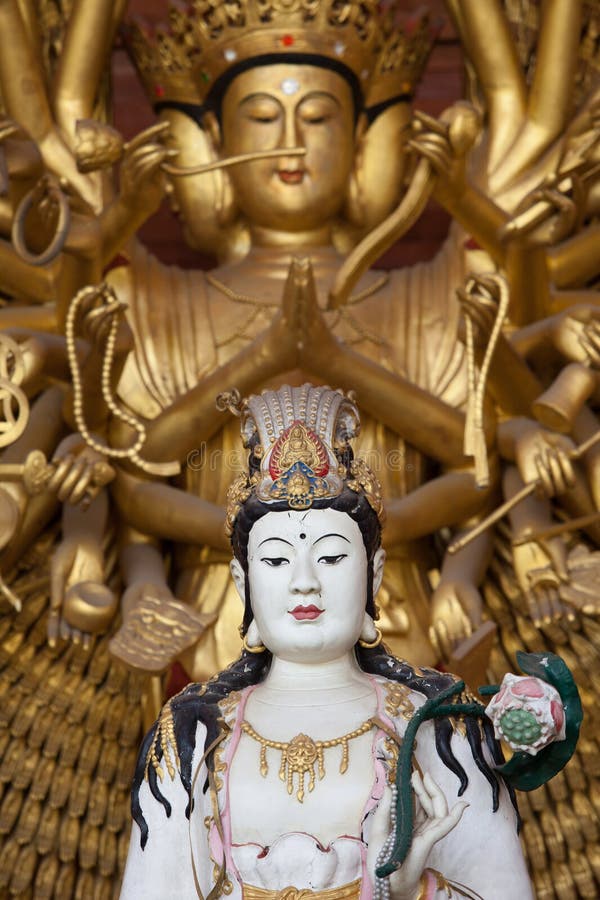 Guan Yin Met Tienduizendhanden Stock Afbeelding - Image of geloof ...