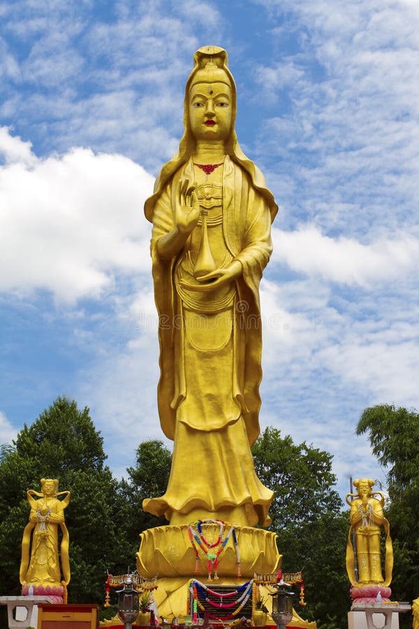 Kuan-yin statue stock photo. Image of bluesky, compossion - 14362992