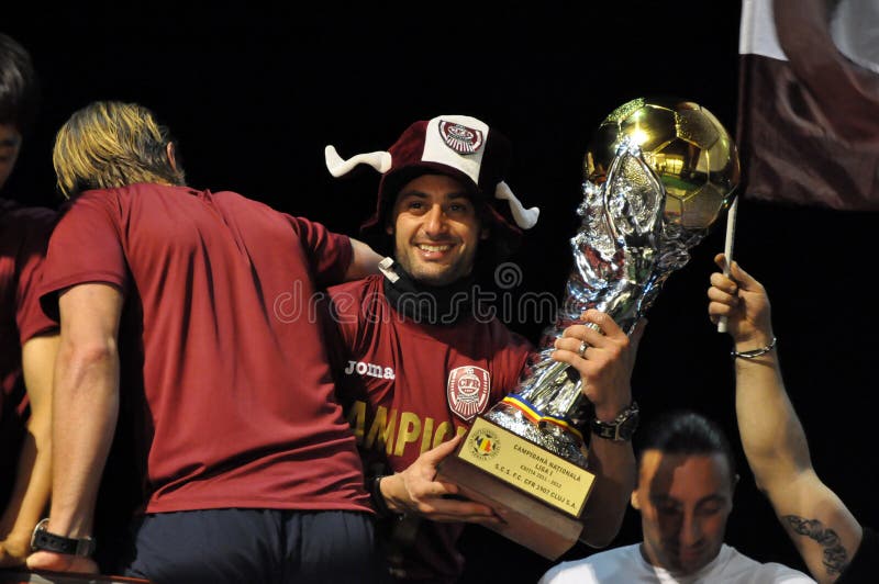 Guarda-redes Com Esfera Dourada Fotografia Editorial - Imagem de ...