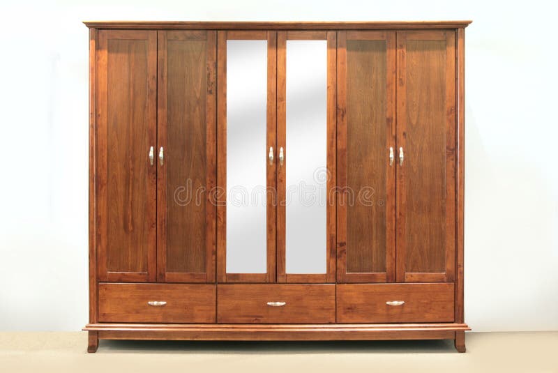 Guardarropa grande foto de archivo. Imagen de grano, llano - 1329870