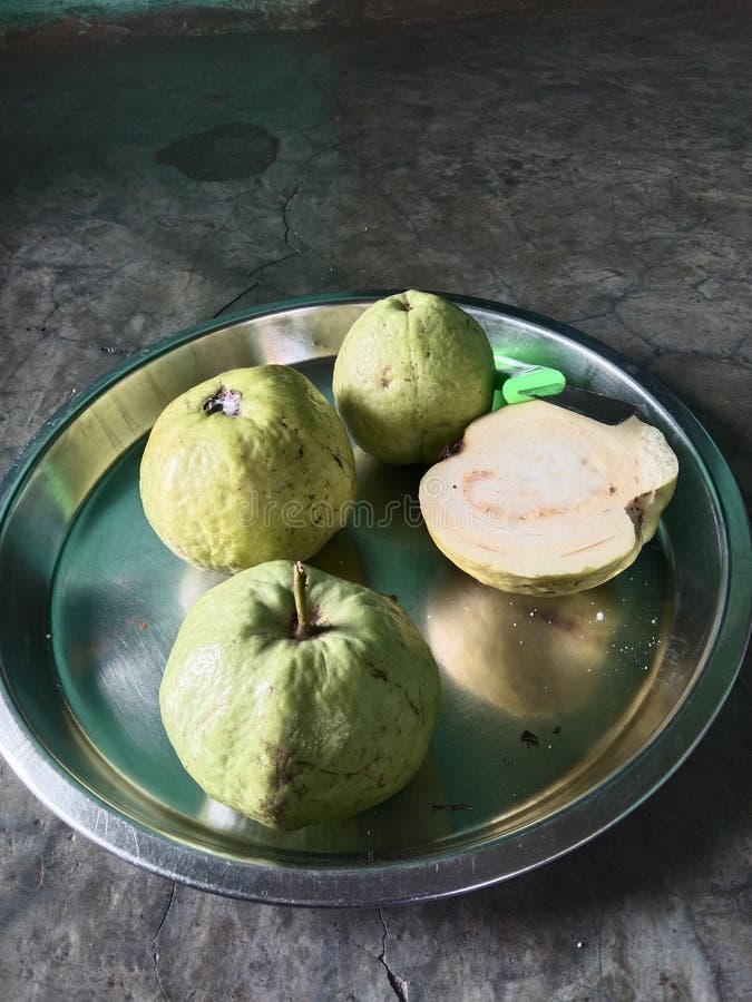 Guava Fruit Slice, Guava on the Plate, Natural Fruit Stock Photo ...