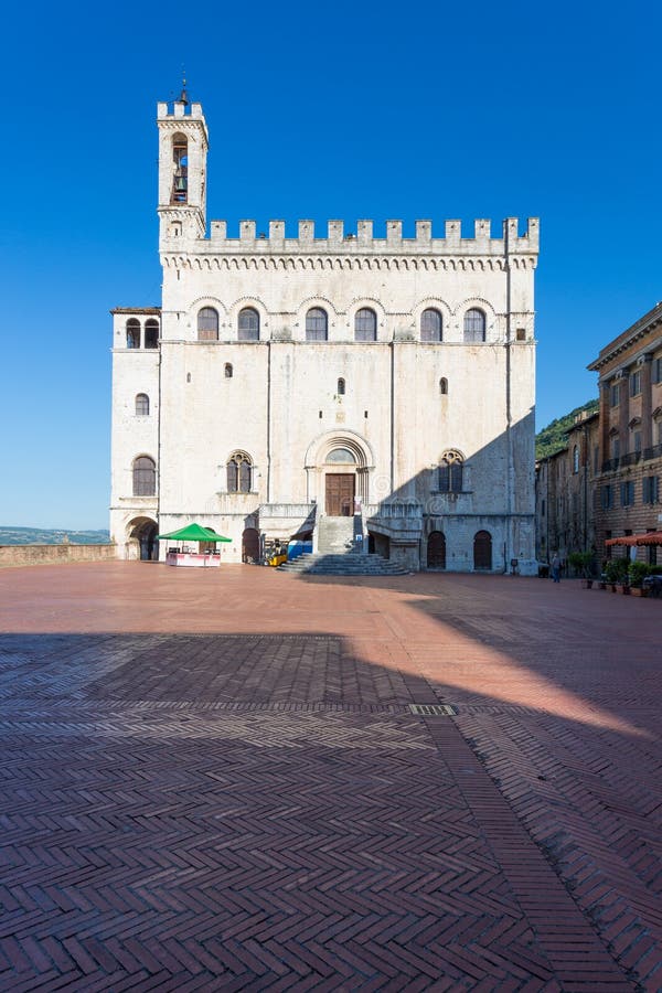 Gubbio - Umbria - Italien redaktionell arkivfoto. Bild av stadsbild ...