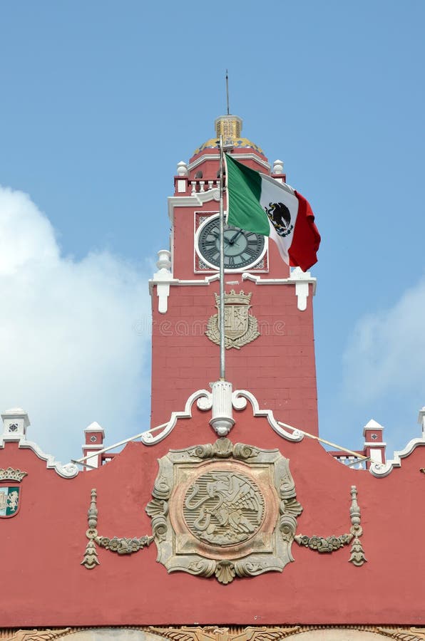 MERIDA, MEKSYK, 2015-04-19: Stara Elegancka Dama Przy Majskim Histor ...