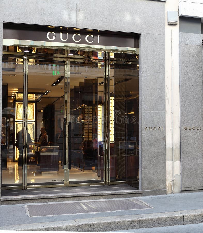 Gucci store editorial stock image. Image of luxury, italian - 21218014