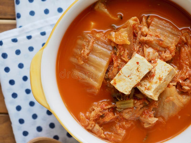 Guisado Coreano De Kimchi De La Comida, Kimchi-jjigae Foto de archivo ...
