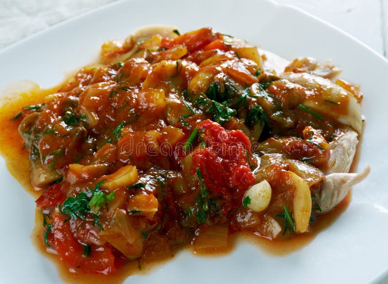 Guisado Del Turco Con El Pollo Imagen de archivo - Imagen de cazuela ...