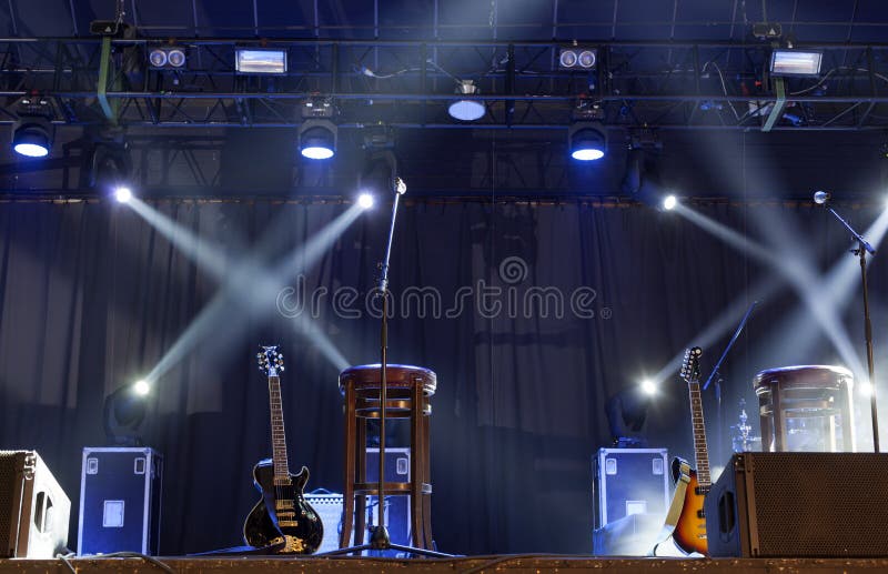 Guitar on Stage before Concert Stock Photo - Image of microphone, event ...
