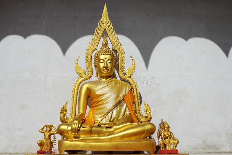 Gyllene Buddha-staty, Thailand Arkivfoto - Bild av vett, järnhand: 56756930