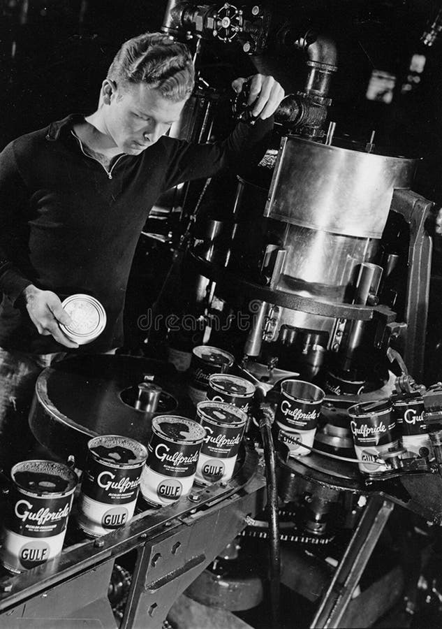 Gulf Oil Company Picture. Image: 224203642