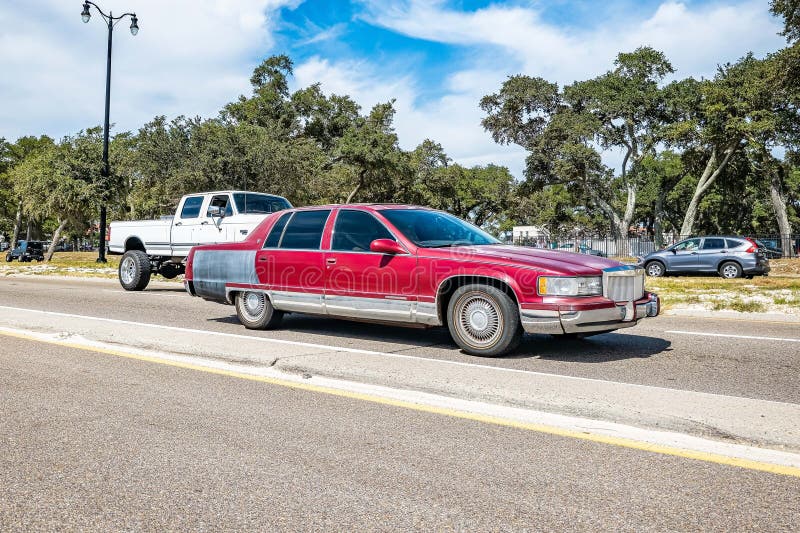 1994 Cadillac Fleetwood Brougham Editorial Photo - Image of antique ... 1994 Cadillac Fleetwood Brougham Editorial Photo - Image of antique ...